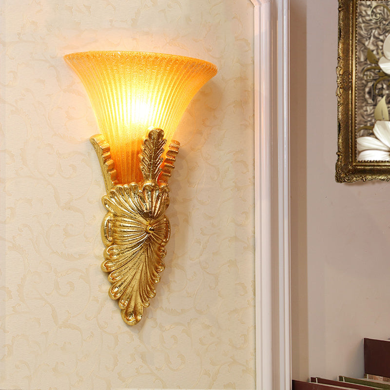 BowLift | Amber Glass Gold Wall Lighting Flared Single Bulb Colonialis