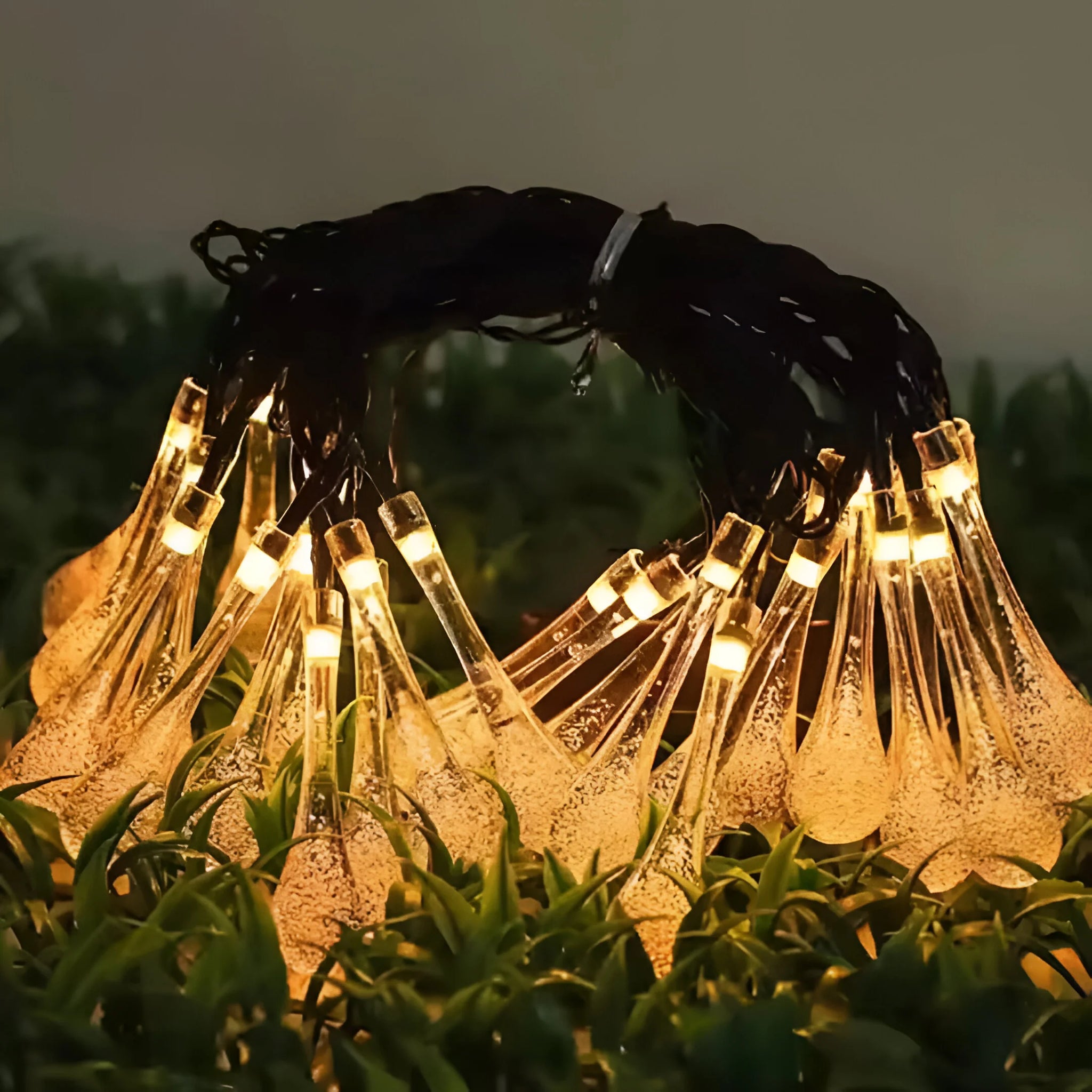 LumeDrops – Solar Dewdrop String Lights