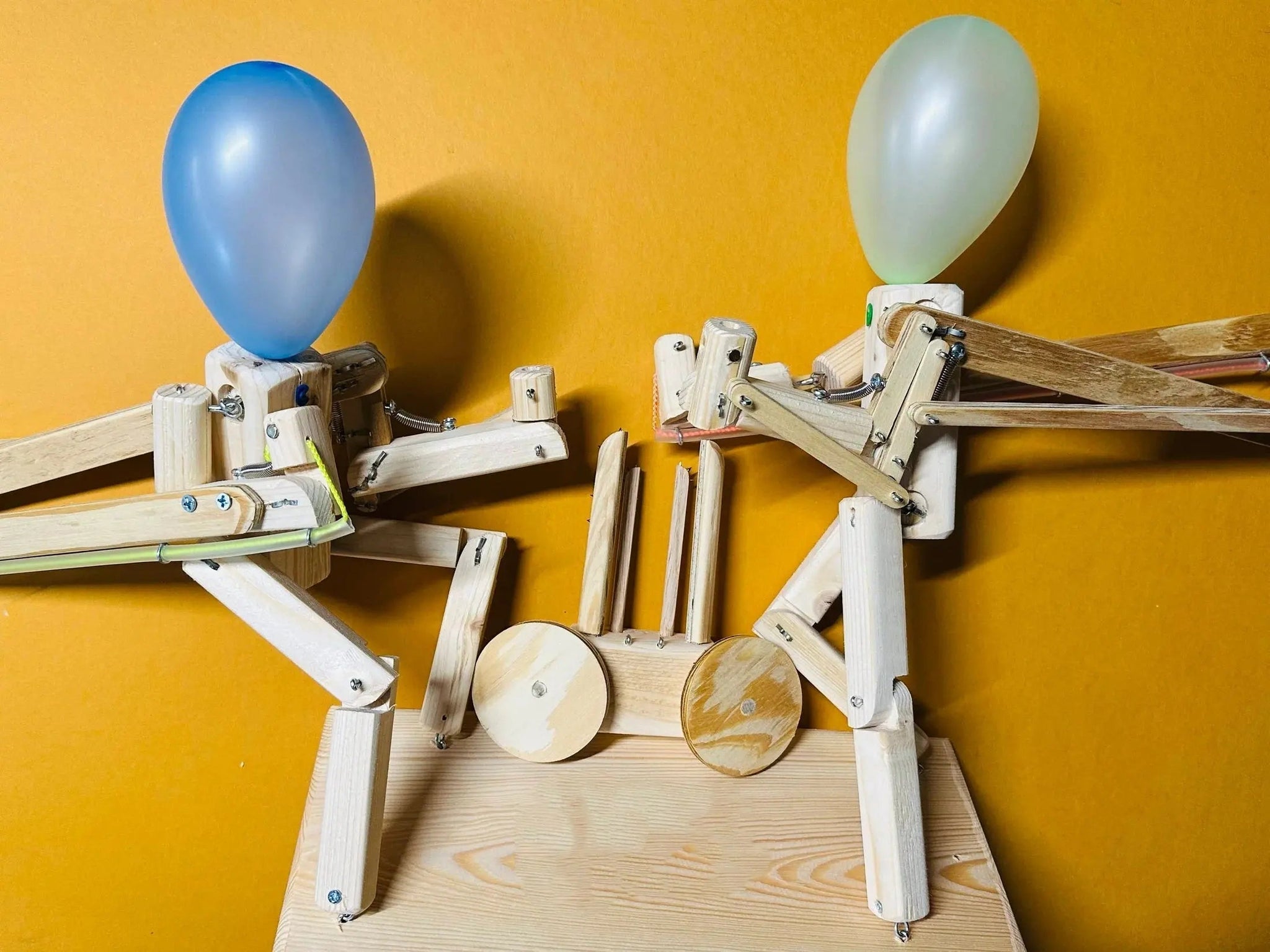BowLift | Interactive Wood Balloon Battle Game